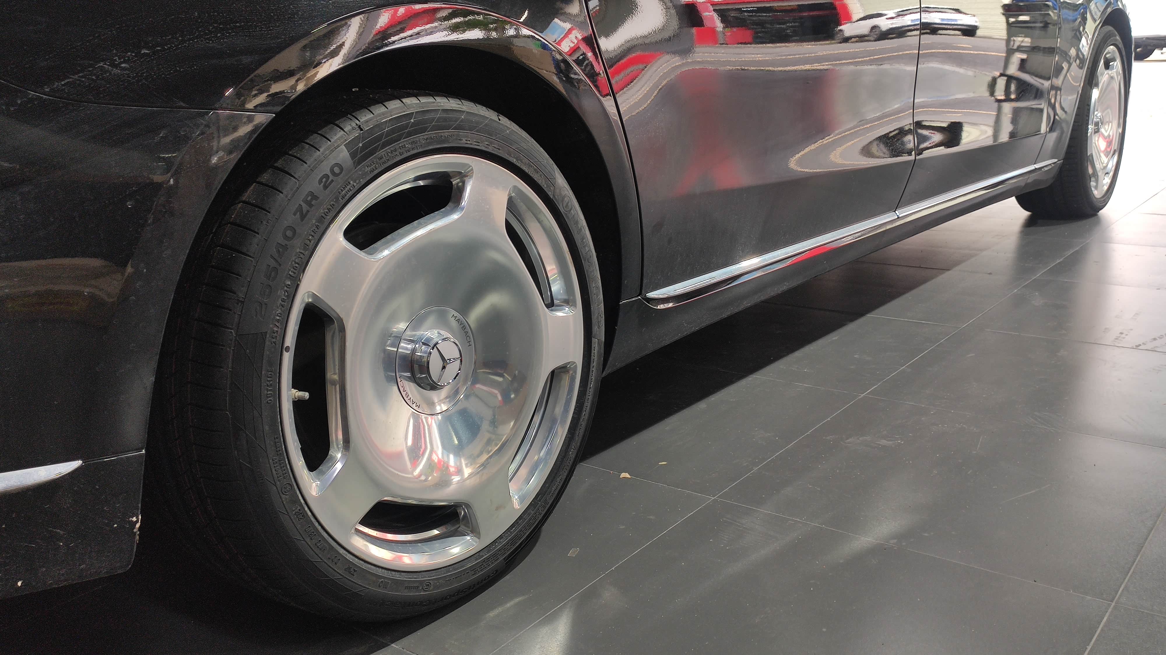 100多W的迈巴赫S480与300多W的迈巴赫S680，看看到底有些什么不同_车家号_发现车生活_汽车之家