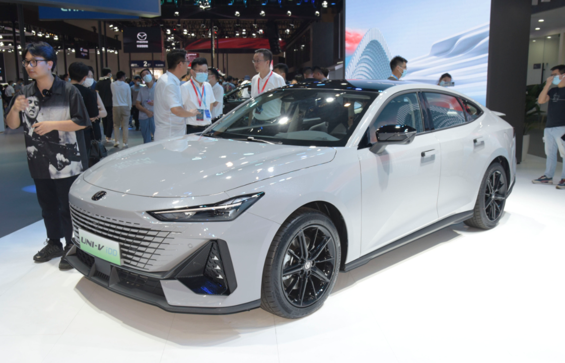 增程PK混动，深蓝SL03、长安UNI-V iDD你选谁？_车家号_发现车生活_汽车之家