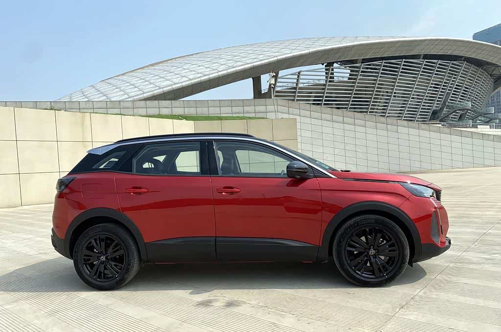 试驾东风标致新4008科技版，智能配置好用、1.6T+8AT动力够用_车家号_发现车生活_汽车之家