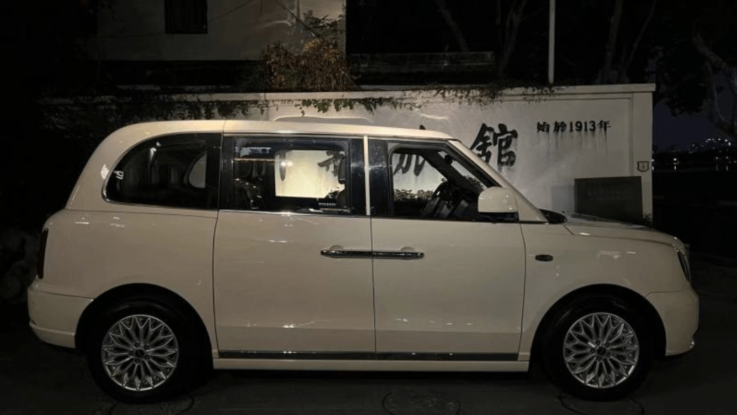 7座纯电MPV又来新选择？吉利LEVC TX5实车曝光_车家号_发现车生活_汽车之家