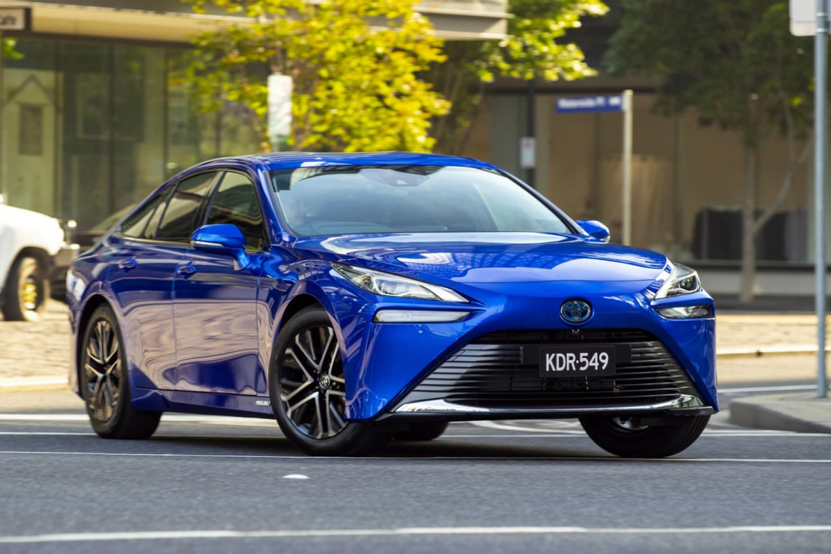 广汽丰田限量进口氢能源车型50台，第二代Mirai亮相，续航781km_车家号_发现车生活_汽车之家