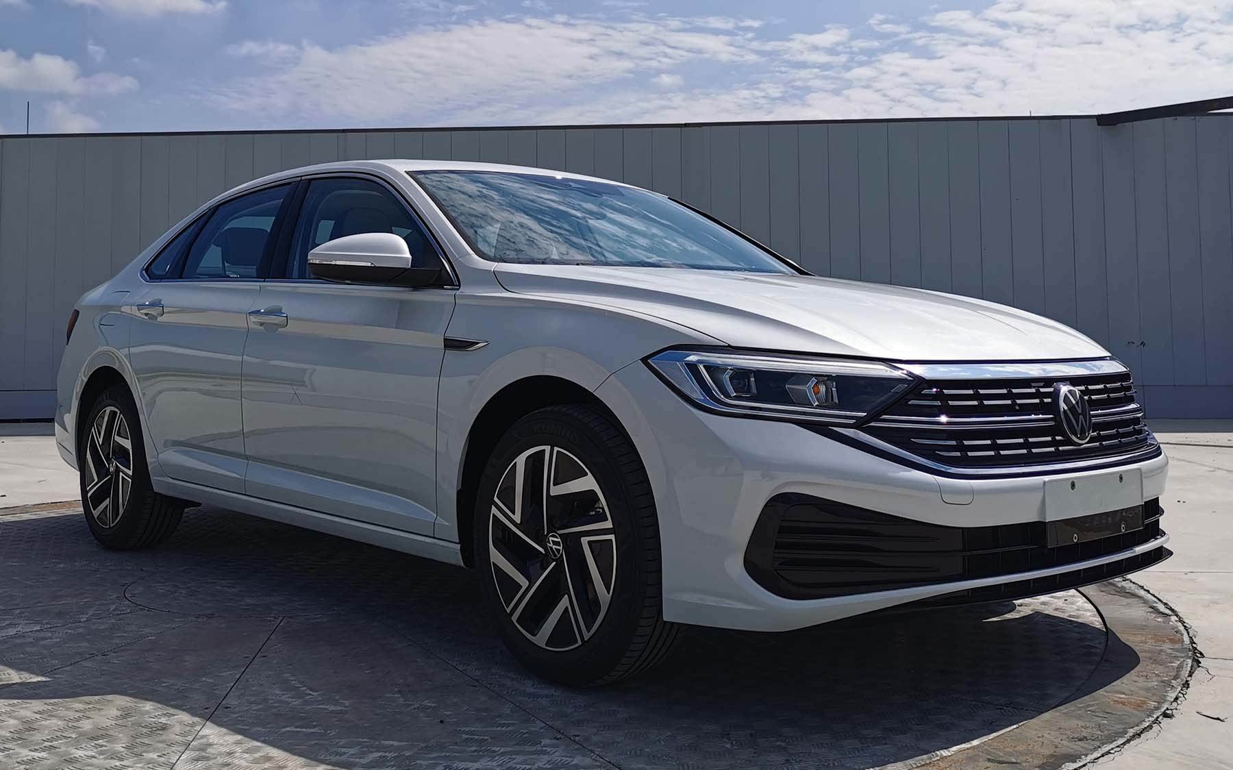 一汽-大众新款速腾申报图曝光！酷似小帕萨特，更加稳重大气_车家号_发现车生活_汽车之家