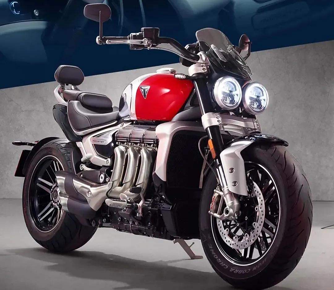 23款凯旋火箭3正式上市，装配2500cc发动机，拥有液压离合轴传动_车家号_发现车生活_汽车之家