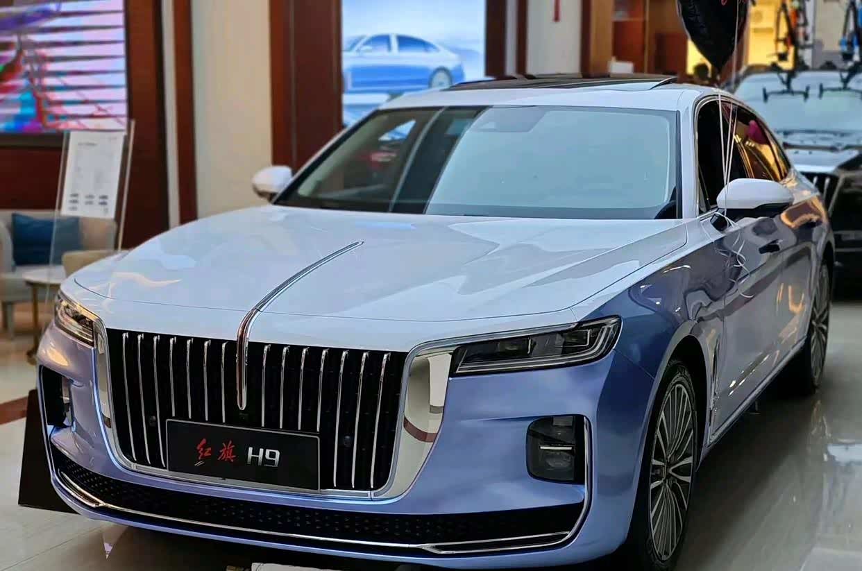 全新红旗H9来了，双色涂装更霸气，精致气息扑面而来，真霸气_车家号_发现车生活_汽车之家