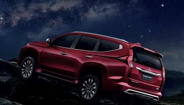 19.5万！配3.0升V6+8AT+超选四驱，2023款三菱帕杰罗劲畅亮相_车家号_发现车生活_汽车之家