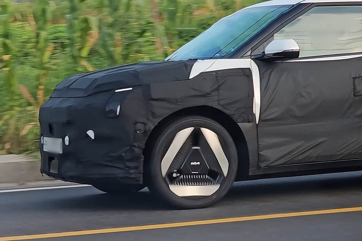 【韩系动向1080】起亚EV4首次曝光，入门级纯电动车，将国产！_车家号_发现车生活_汽车之家