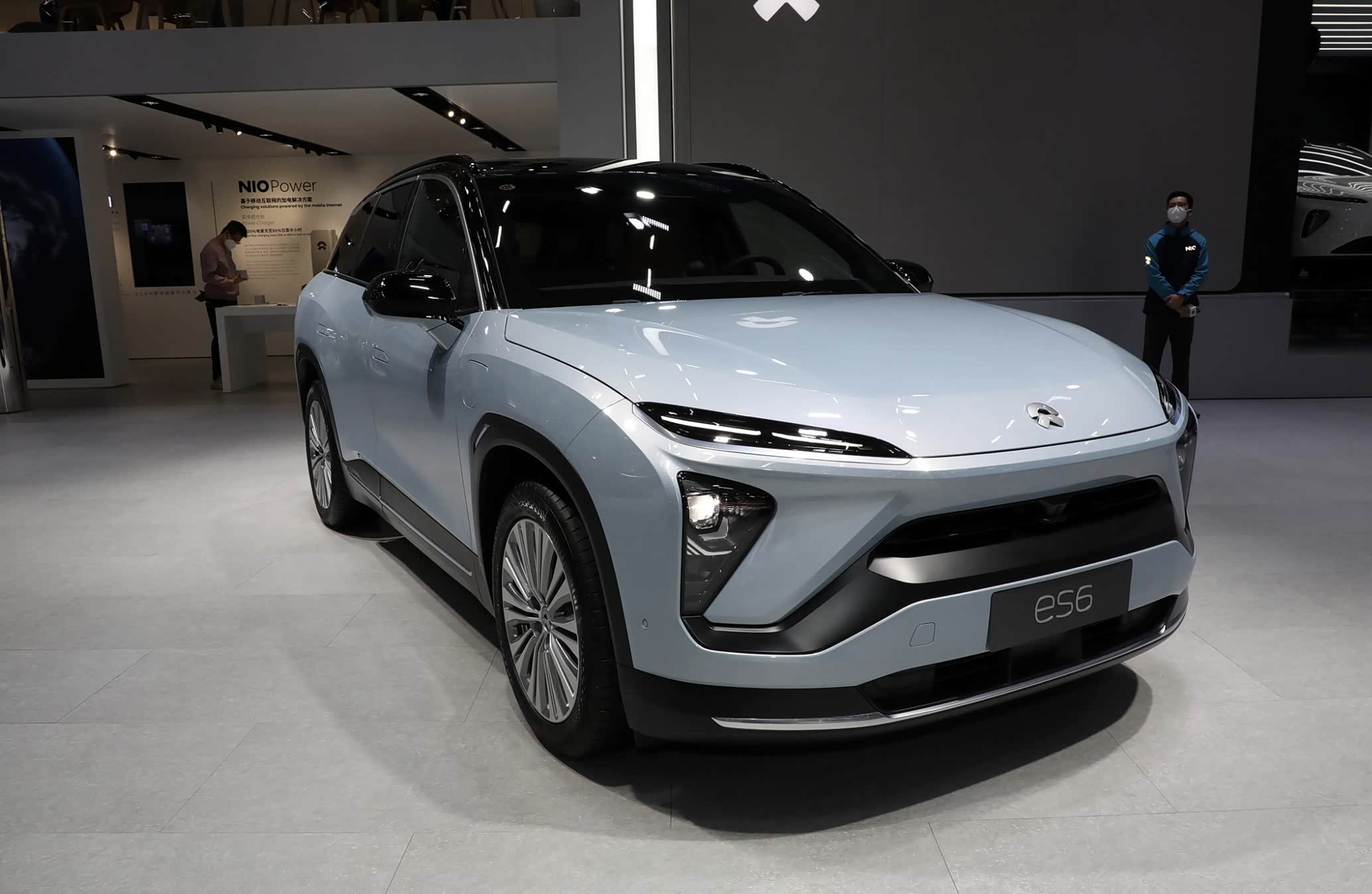 蔚来ES6对比理想L7，哪款新能源大五座SUV更值得买？_车家号_发现车生活_汽车之家