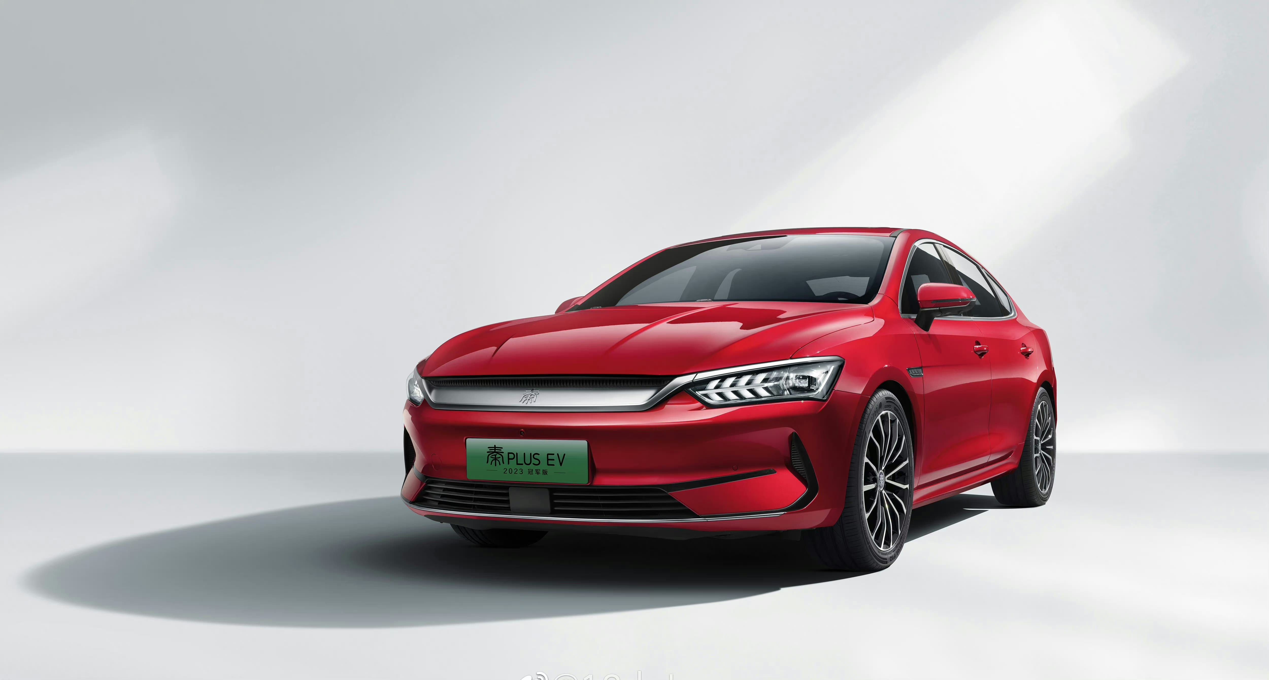 不要998！超大杯带回家！比亚迪秦PLUS EV2023冠军版上市_车家号_发现车生活_汽车之家