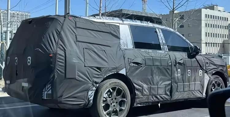 【文章】小米 YU9 路试曝光！5.3 米长车身+增程 1500km 超长续航_车家号_汽车之家