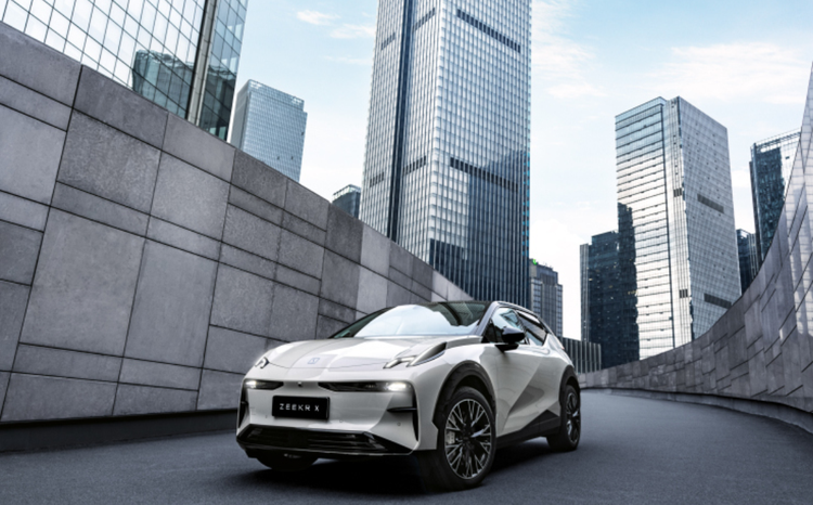 CX1E是一款中型SUV，定位为极氪X的兄弟车型，预计将在上半年发布_车家号_发现车生活_汽车之家