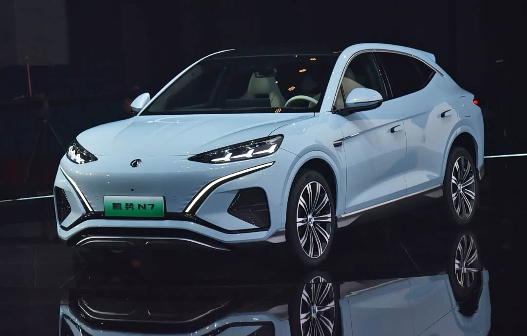 支持双枪快充，腾势N7订单超2万辆，55%来自BBA等豪华品牌？_车家号_发现车生活_汽车之家