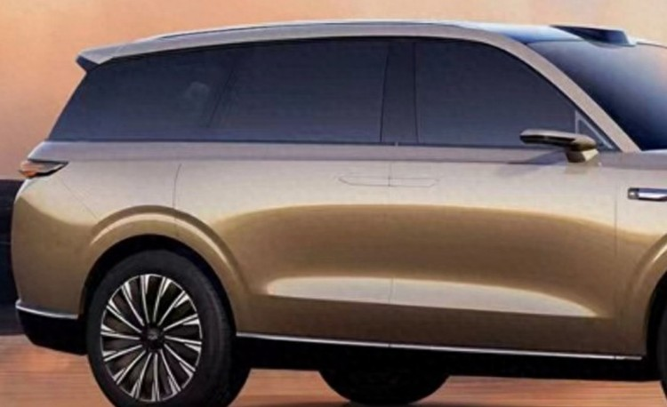 奇瑞向大型SUV出手了，配鲲鹏C-DM混合动力，理想L9能否接住_车家号_发现车生活_汽车之家