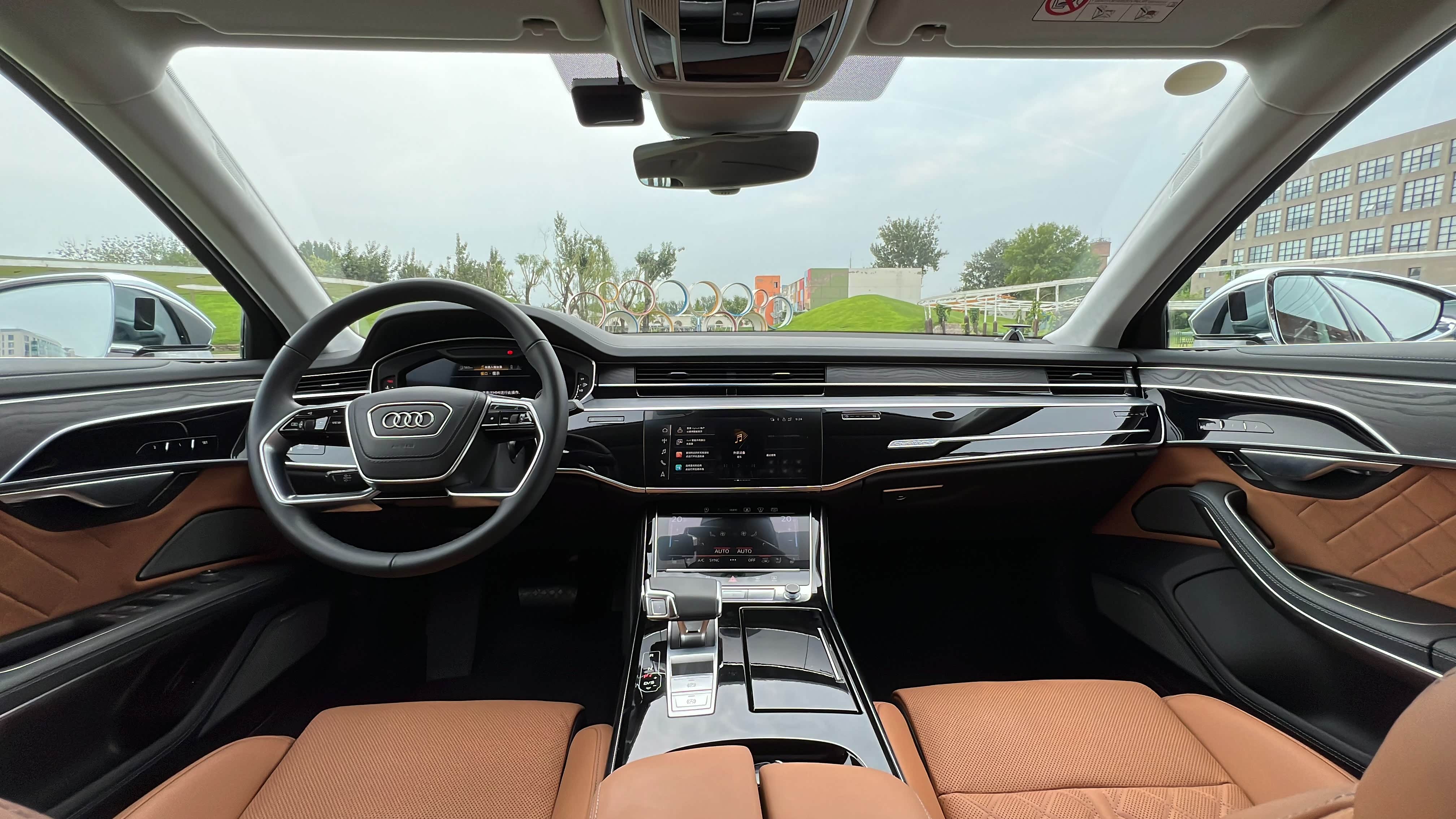 顶级奥迪！豪华装潢，气场全开，奥迪A8霍希版究竟有多壕？_车家号_发现车生活_汽车之家