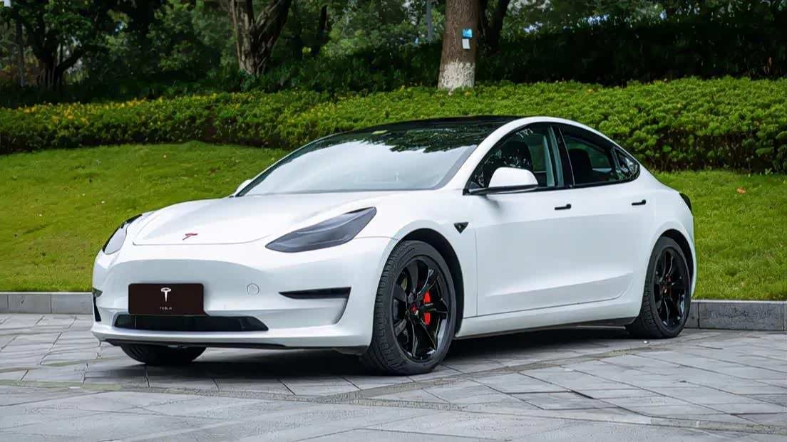 全新2024款Model 3谍照曝光！前脸更加犀利，内饰更豪华！_车家号_发现车生活_汽车之家