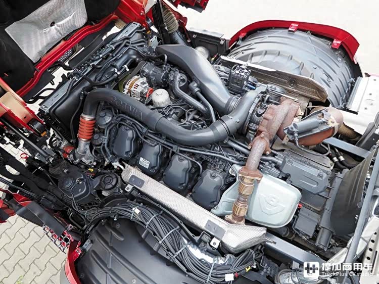 直6干倒了V8？实拍斯堪尼亚560R Super牵引车，这动力真强_车家号_发现车生活_汽车之家