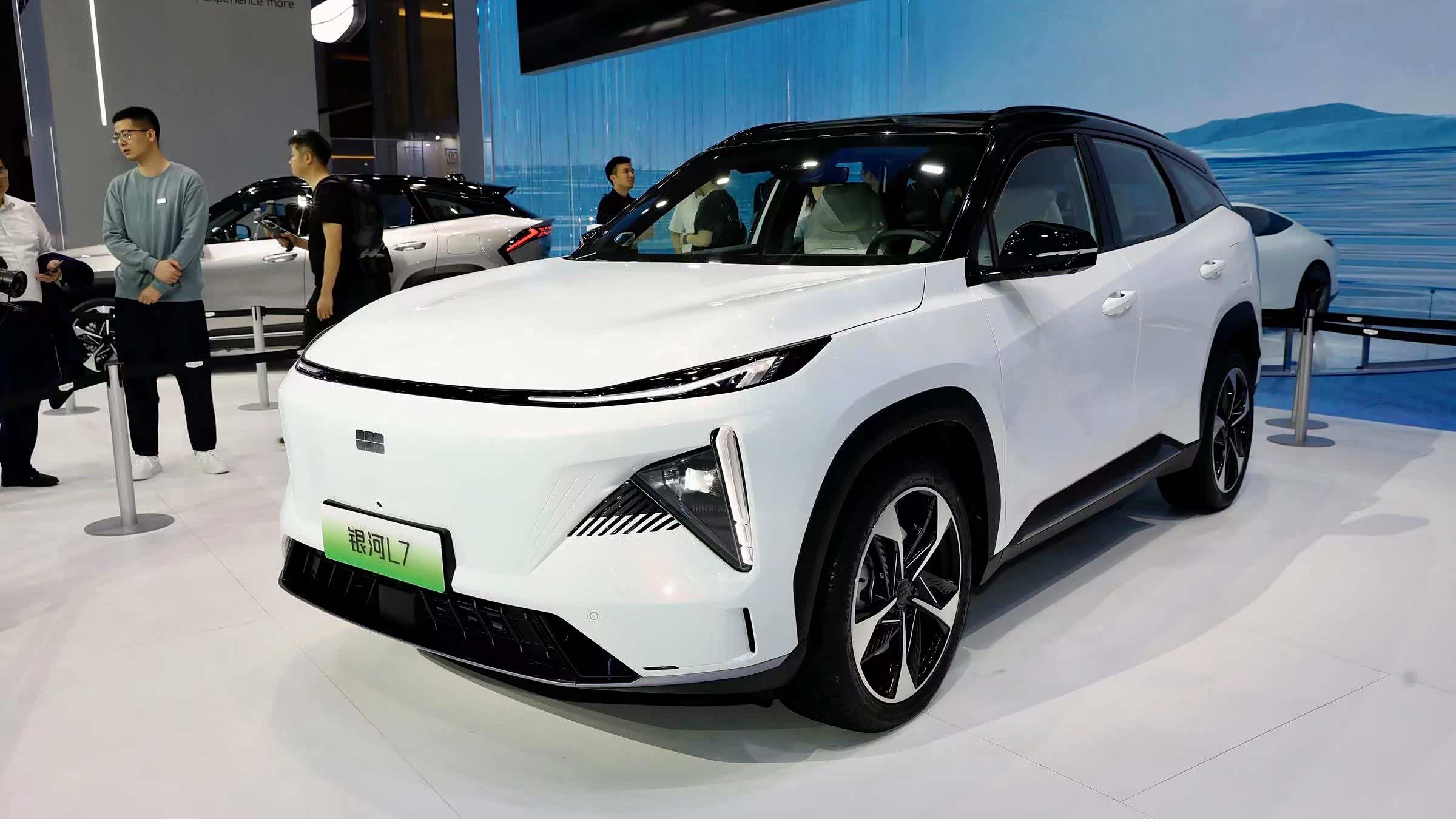 3块大屏+AR HUD，再配上8155，银河L7座舱如何？_车家号_发现车生活_汽车之家