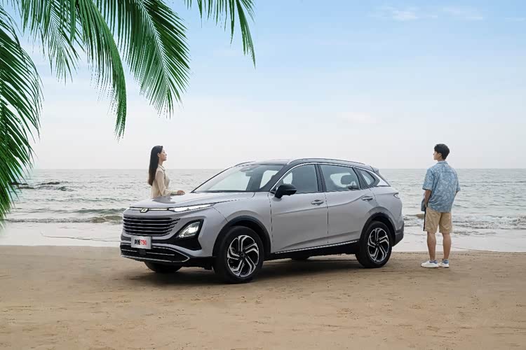 奔腾T90十万元起售 更推荐1.5T/2.0T睿智科技包_车家号_发现车生活_汽车之家