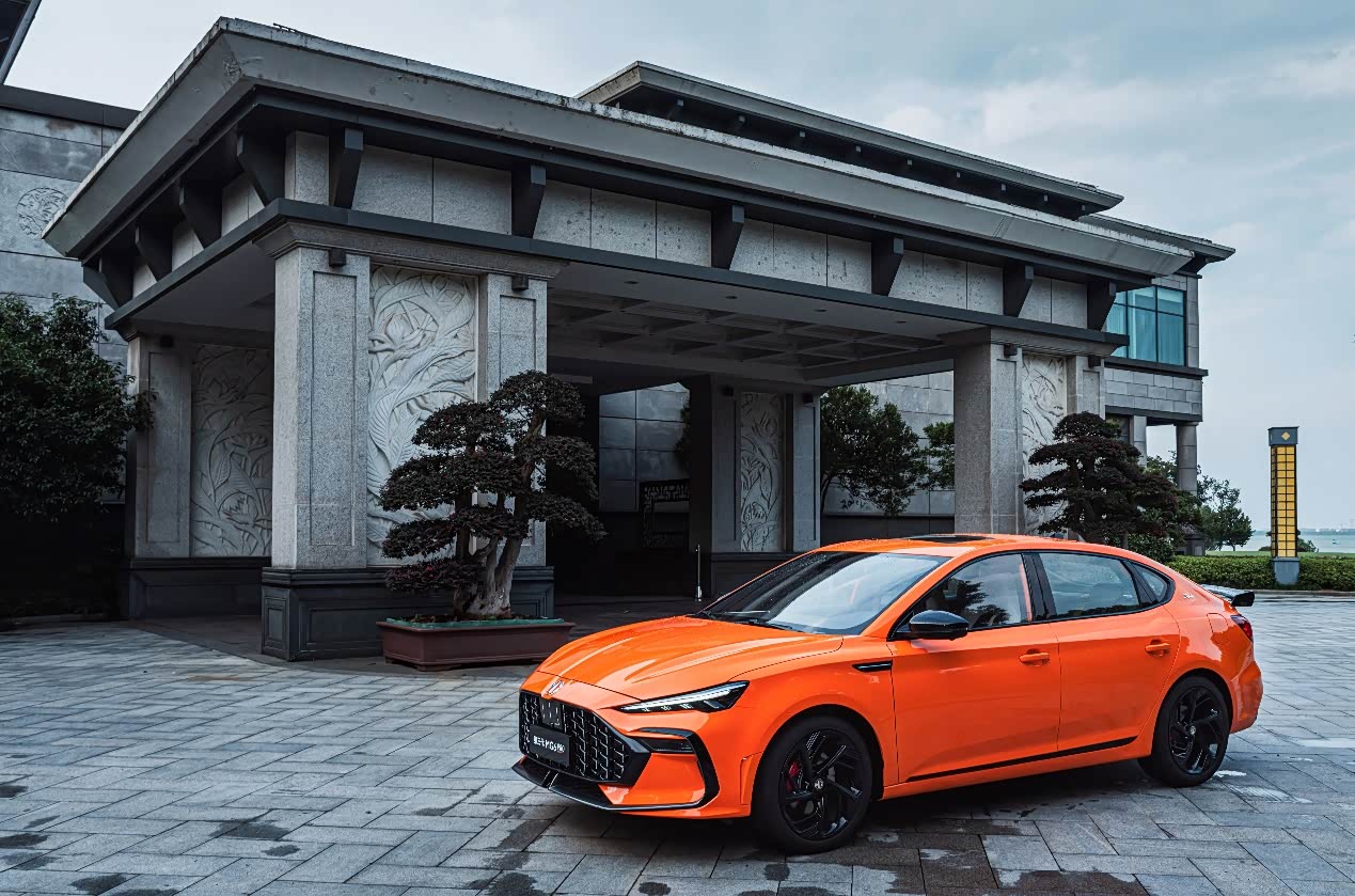 10万级家轿内卷，全新一代MG6 PRO变身性能钢炮_车家号_发现车生活_汽车之家