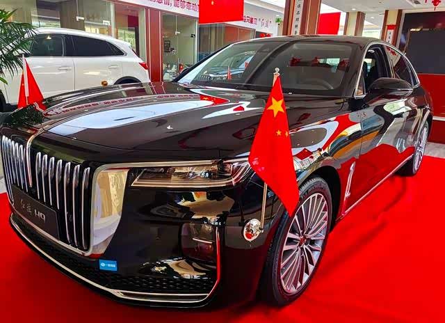 2020款红旗H9实车进店！2.0T油耗7.1L，配自适应巡航+空气悬架_车家号_发现车生活_汽车之家