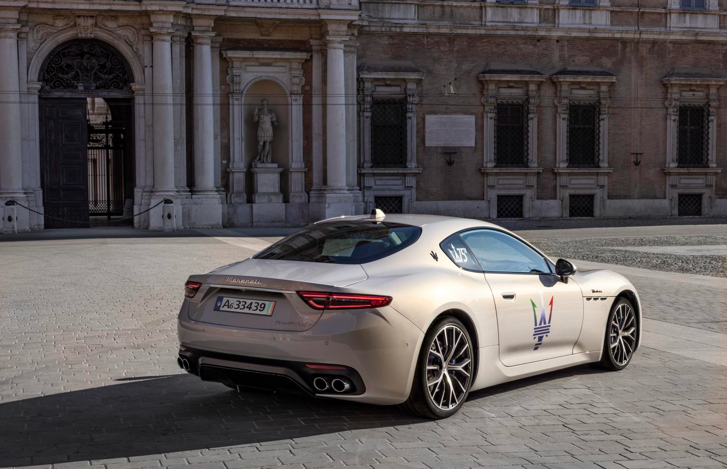 3.0T V6双涡轮，致敬经典，玛莎拉蒂GranTurismo官图发布_车家号_发现车生活_汽车之家