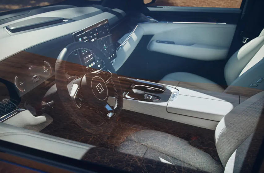 极氪009发布内饰官图，后排配置媲美奔驰S级！_车家号_发现车生活_汽车之家