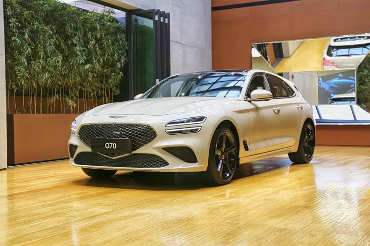 探店捷尼赛思G70猎装版：个性外观，搭载2.0T+8AT，更运动！_车家号_发现车生活_汽车之家