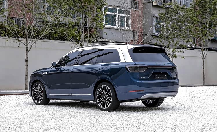 德系豪华SUV问界M9，挑战奔驰GLS迈巴赫！_车家号_发现车生活_汽车之家