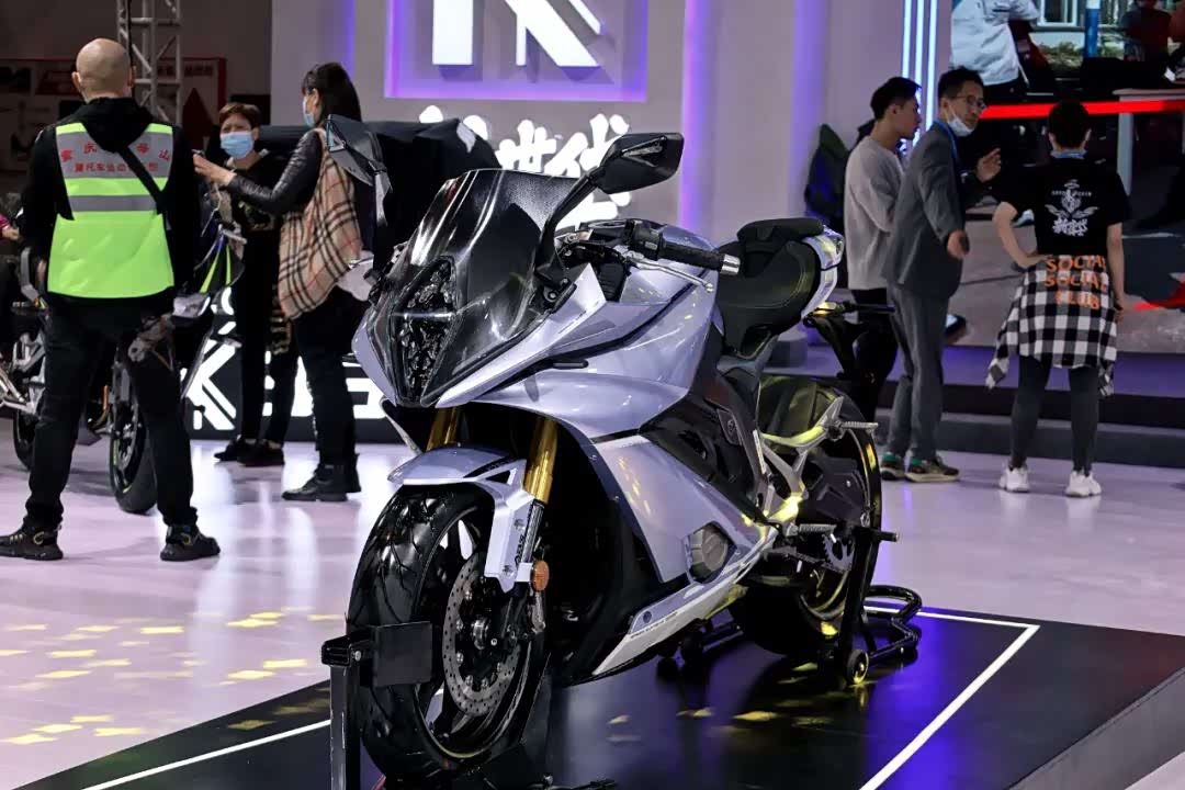 【文章】国产仿赛还得看杰迪！VISION K333全球首秀，K750公布售价！_车家号_汽车之家