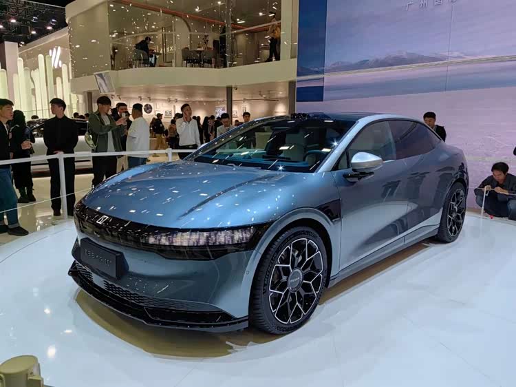 都是来自浩瀚架构，为什么极氪007和沃尔沃EM90相差60万元？_车家号_发现车生活_汽车之家