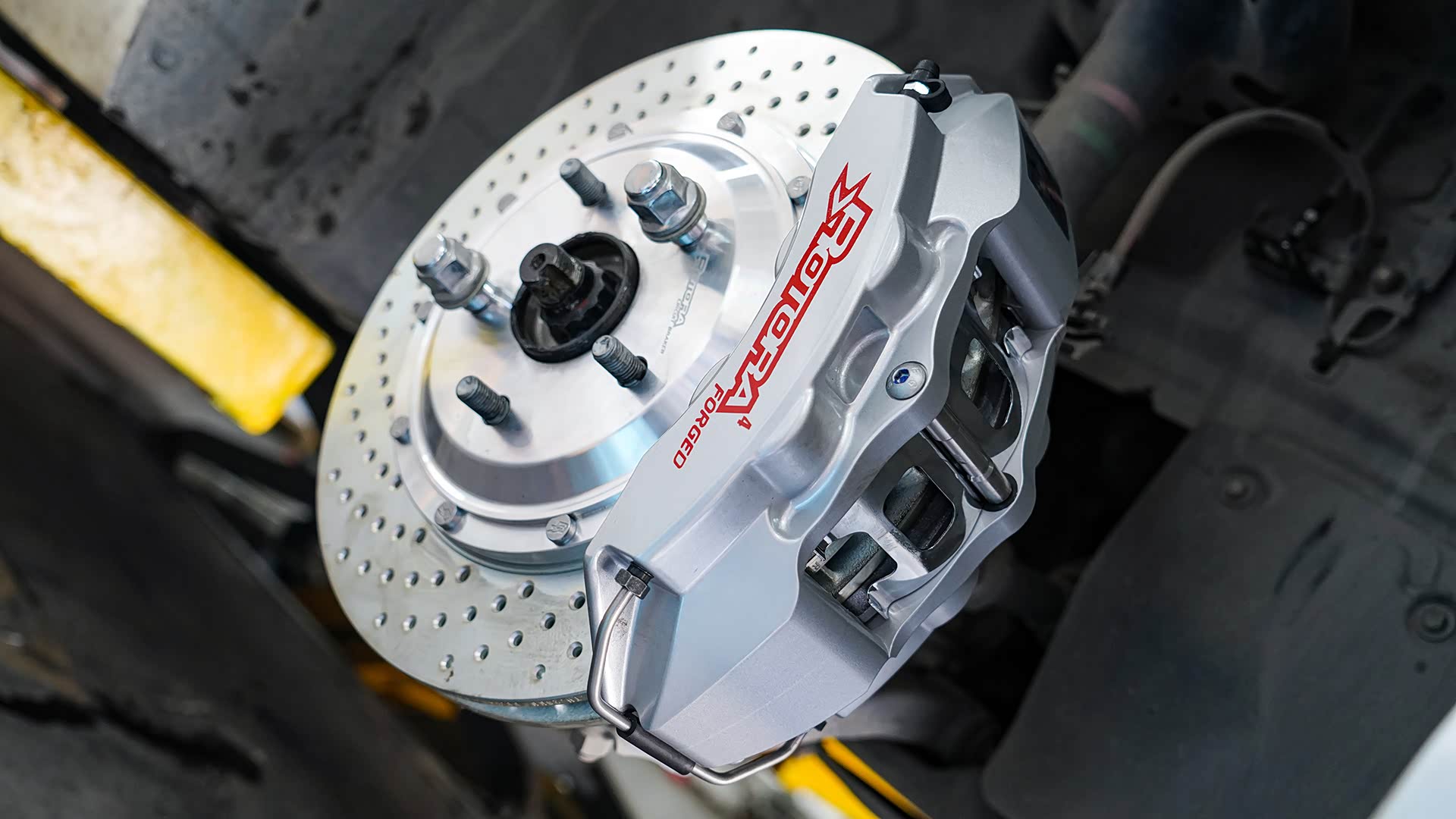 【文章】雷克萨斯ES300h(XZ10)改装升级Rotora刹车_车家号_汽车之家