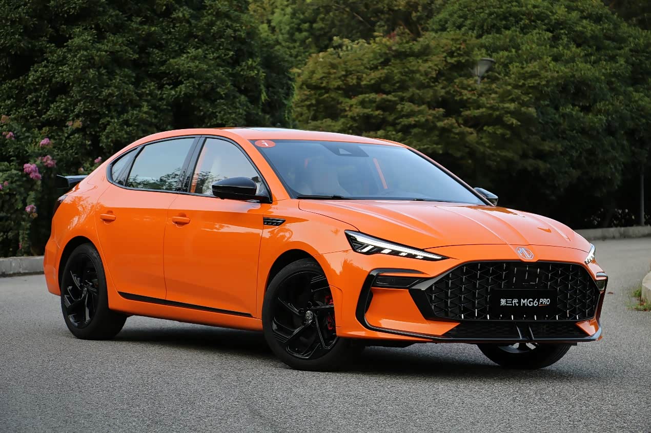 10万级家轿内卷，全新一代MG6 PRO变身性能钢炮_车家号_发现车生活_汽车之家