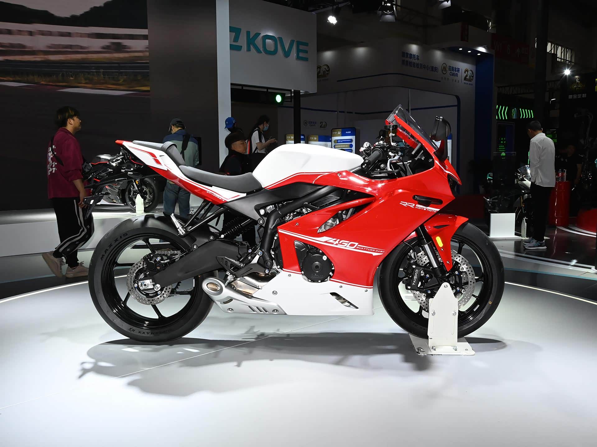 2023北京国际摩展：这是比谁更“卷”？凯越450RR售价35800元起_车家号_发现车生活_汽车之家