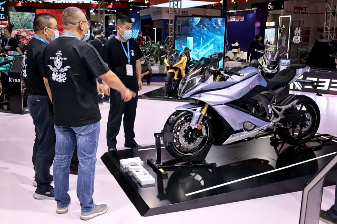 【文章】国产仿赛还得看杰迪！VISION K333全球首秀，K750公布售价！_车家号_汽车之家