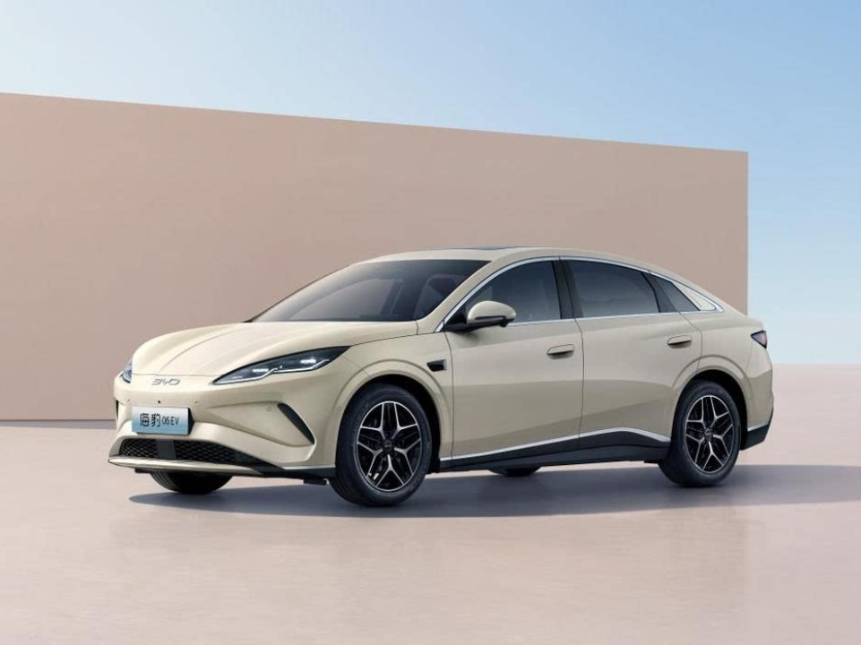 海豹06EV对比小鹏MONA M03！谁才是10万级纯电家轿的“卷王”？_车家号_发现车生活_汽车之家