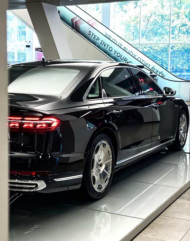 奥迪A8L霍希创始人版：价格优势未能超越迈巴赫S480，原因何在？_车家号_发现车生活_汽车之家