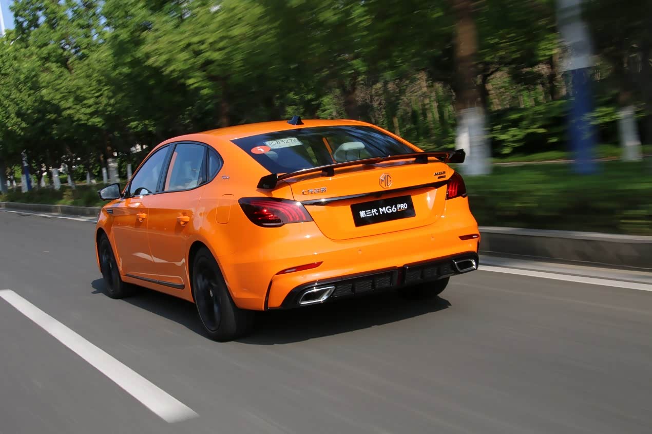 10万级家轿内卷，全新一代MG6 PRO变身性能钢炮_车家号_发现车生活_汽车之家