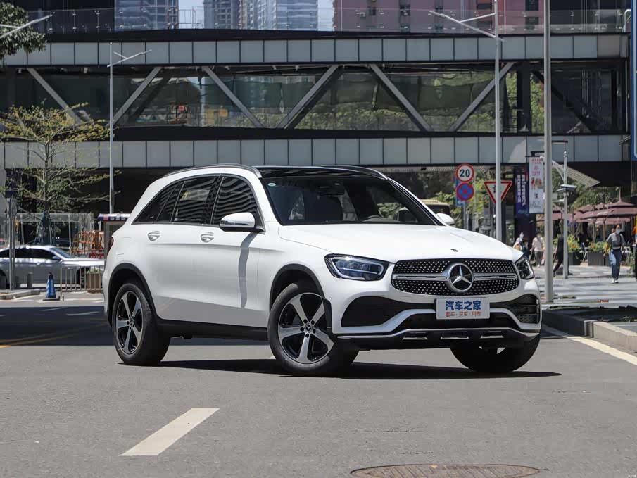尺寸更大内饰出色，轴距超宝马X5，新奔驰GLC四季度开售，只40万?_车家号_发现车生活_汽车之家