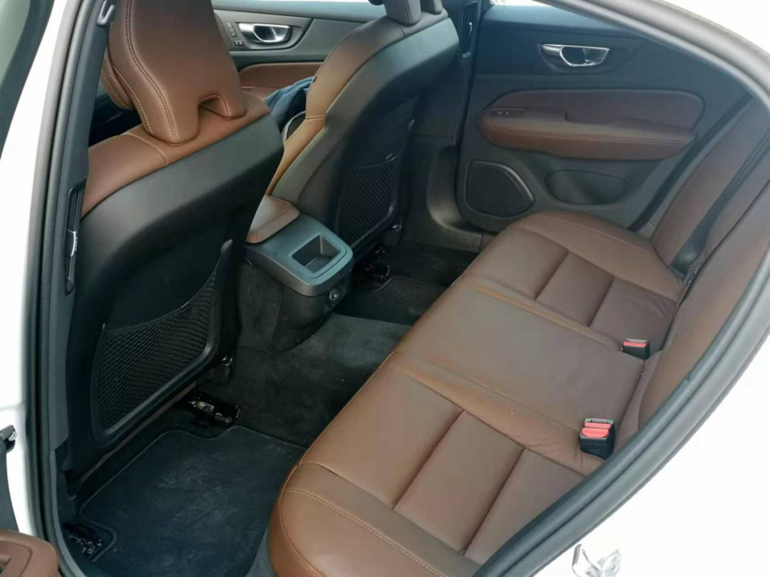 48V混动“加身”果然不同凡响，试驾2022款沃尔沃S60_车家号_发现车生活_汽车之家