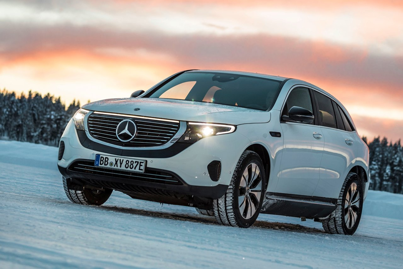 【文章】CLE轿跑车现身测试 EQC纯电SUV将停产 奔驰多款新车计划曝光_车家号_汽车之家