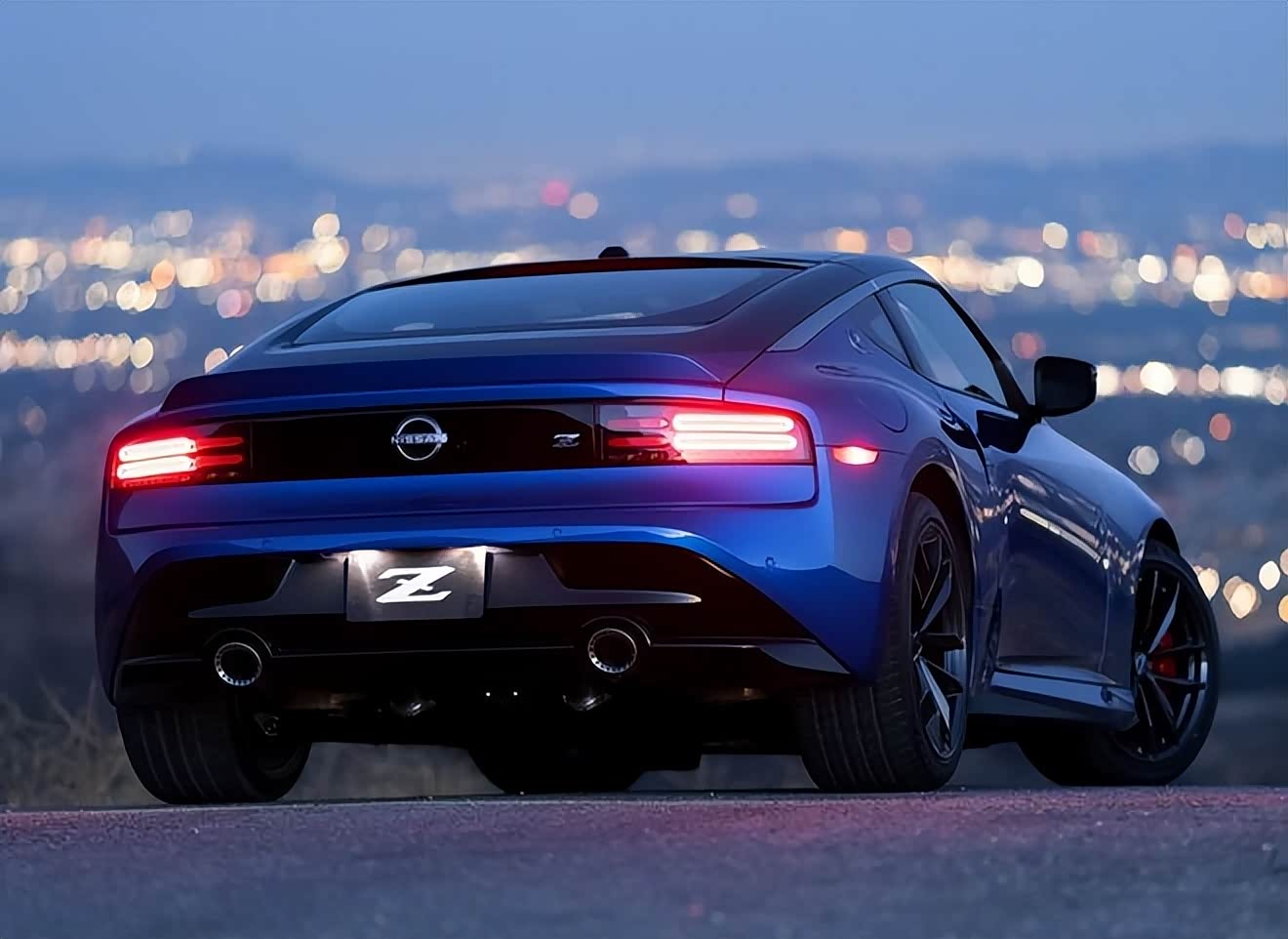 日产400Z正式亮相，3.0T+6MT，比丰田Supra还香？_车家号_发现车生活_汽车之家