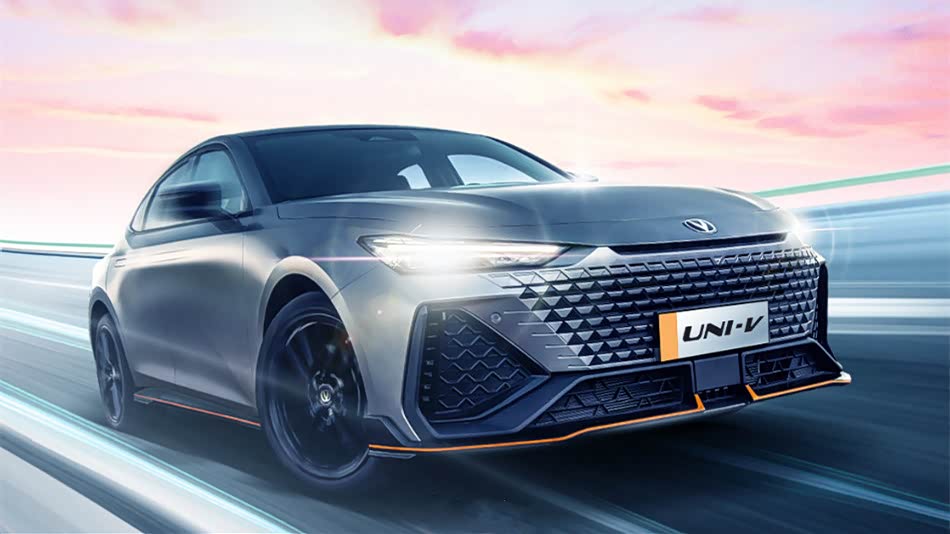 真的来了，长安UNI-V 2.0T车型正式亮相，国产车真棒_车家号_发现车生活_汽车之家