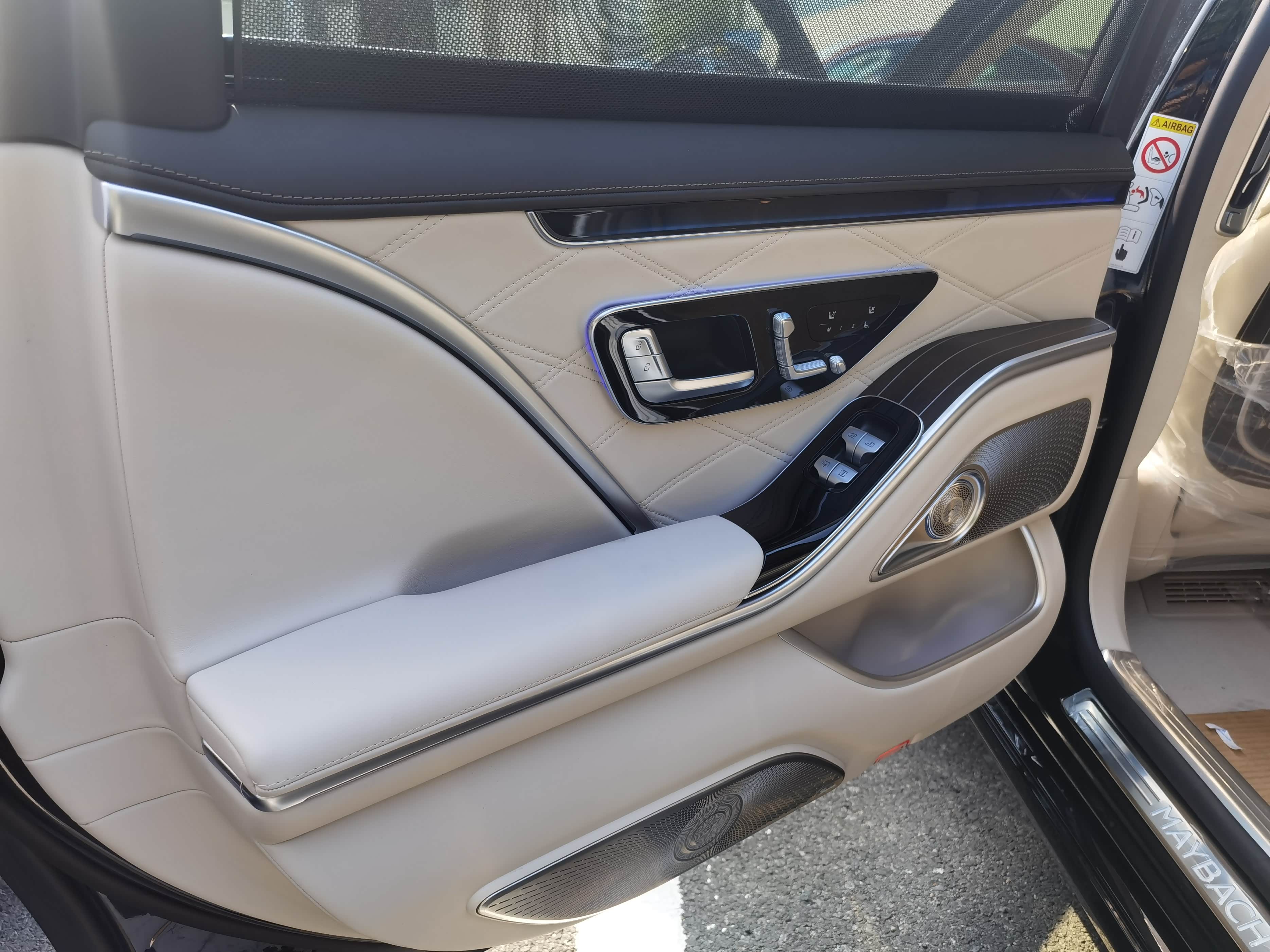 100多W的迈巴赫S480与300多W的迈巴赫S680，看看到底有些什么不同_车家号_发现车生活_汽车之家