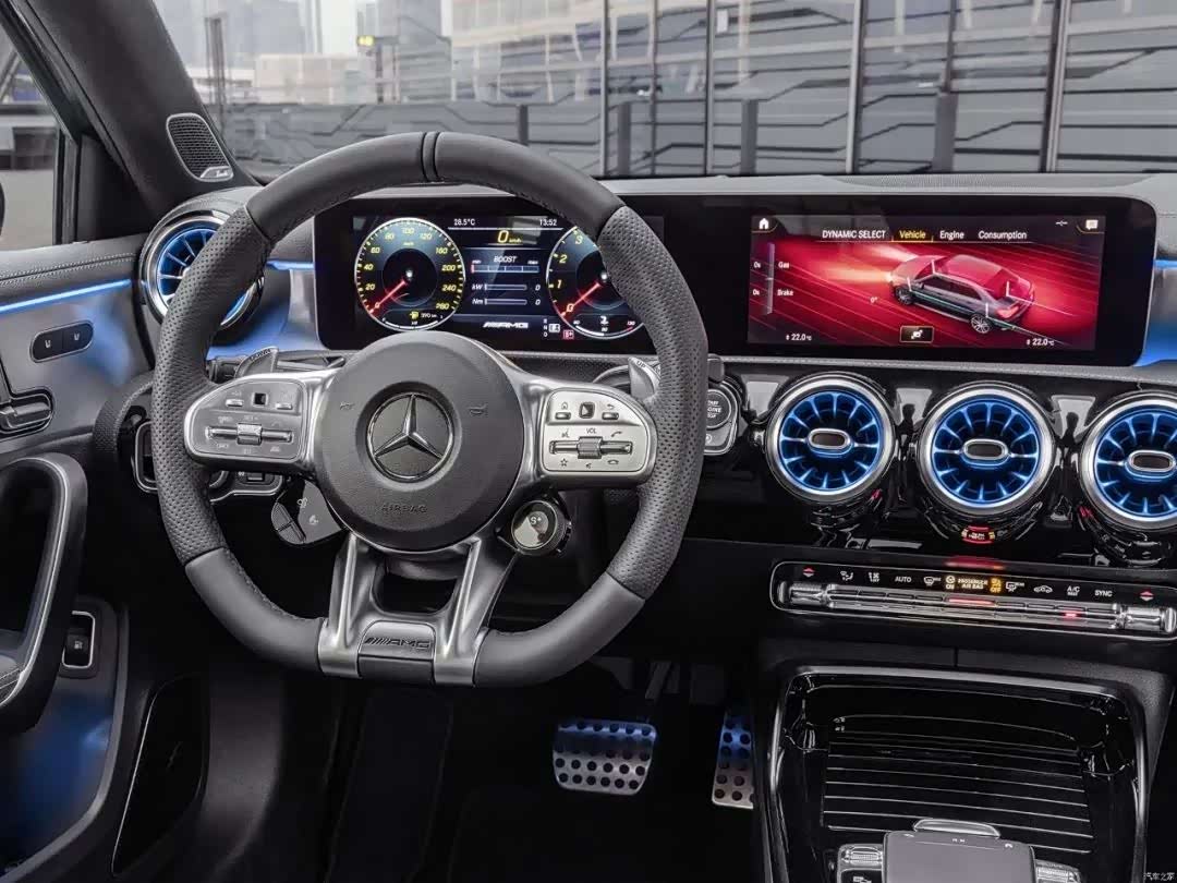 奔驰A35售价39.98万起？选进口两厢还是国产三厢A35L？_车家号_发现车生活_汽车之家