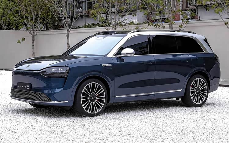 问界M8黑色版本曝光！颜值比M9还高，想买理想L8的再等等？_车家号_发现车生活_汽车之家