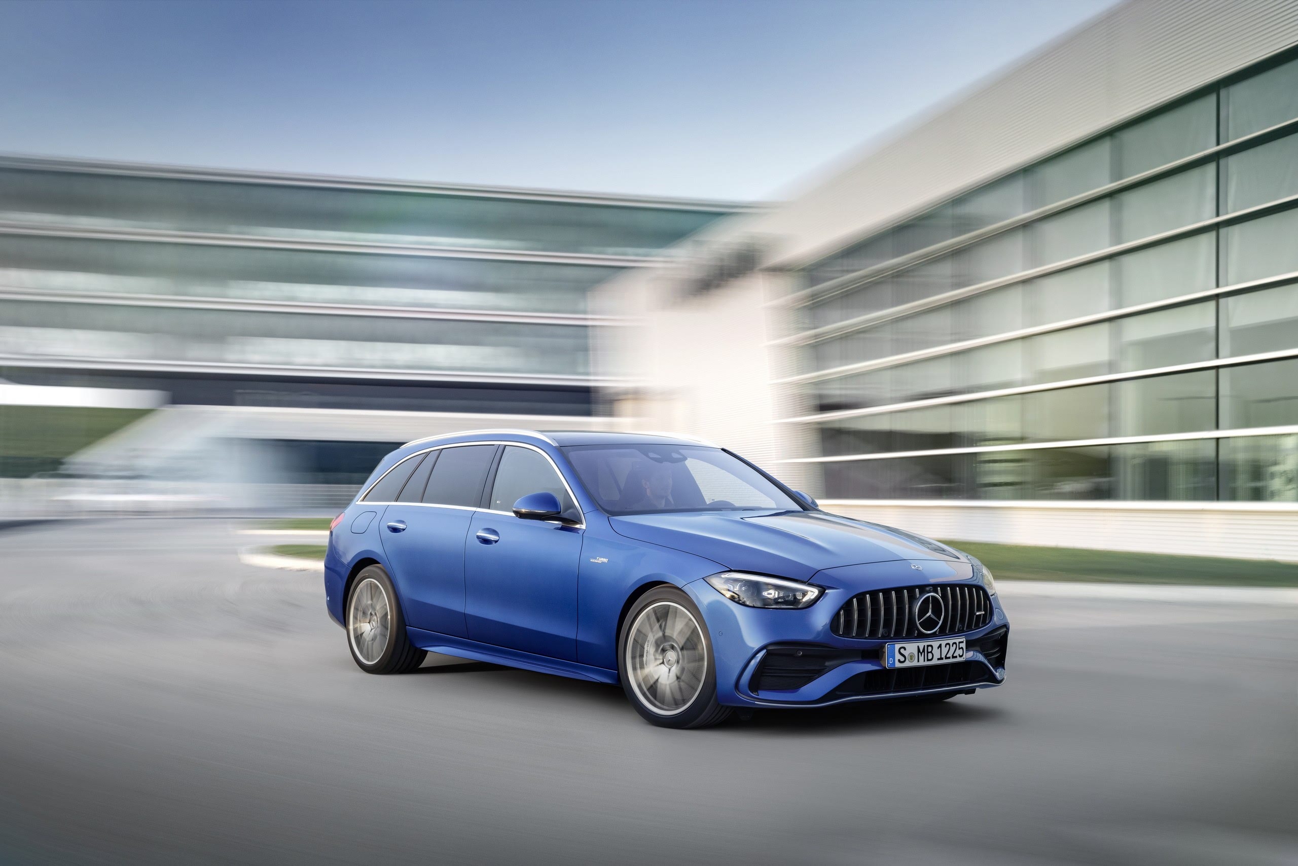 【文章】优雅依旧 全新AMG C43旅行版官图发布 配2.0T发动机_车家号_汽车之家