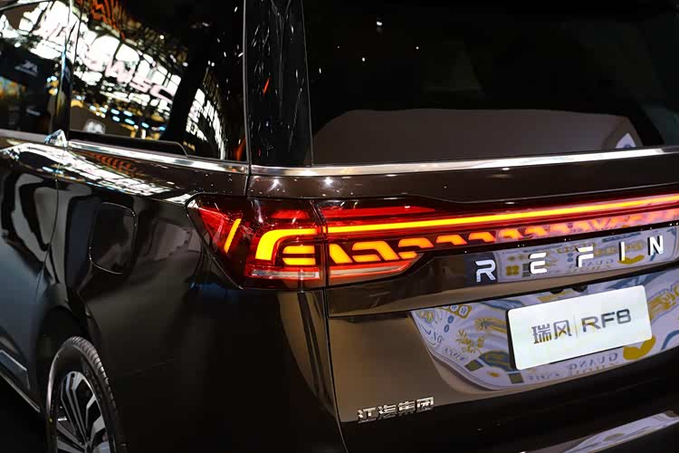 GL8同级，却便宜6万多，2.0T/8AT，标配电滑门，解析江淮瑞风RF8_车家号_发现车生活_汽车之家
