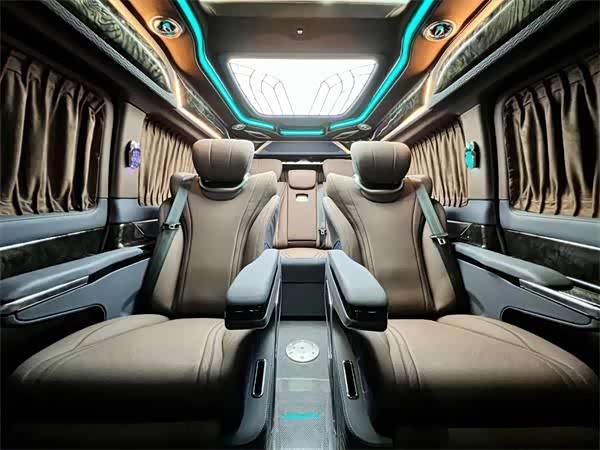 奔驰迈巴赫商务车，7座V260L高顶版，70w起_车家号_发现车生活_汽车之家
