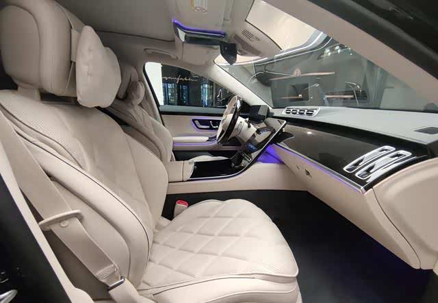 【文章】3.0T+367马力！24款迈巴赫S480实拍，价格全系最低，裸车146.8万_车家号_汽车之家