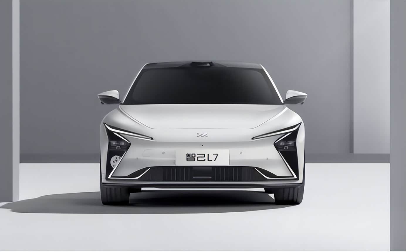 新·驾控之王诞生！智己L7比极氪001强在哪里？_车家号_发现车生活_汽车之家