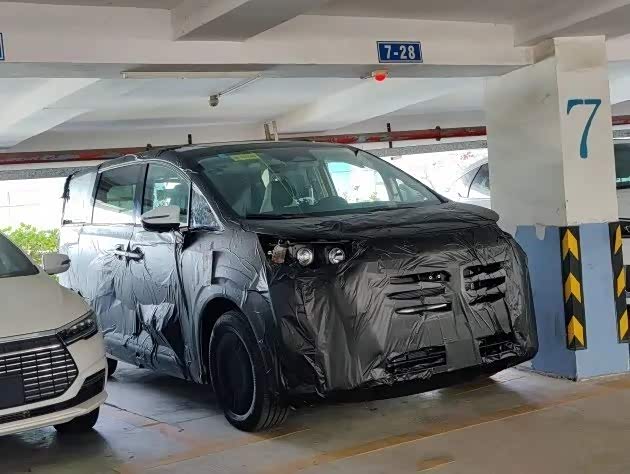 比亚迪高端MPV采用双侧滑门续航超800KM，4月正式亮相！_车家号_发现车生活_汽车之家